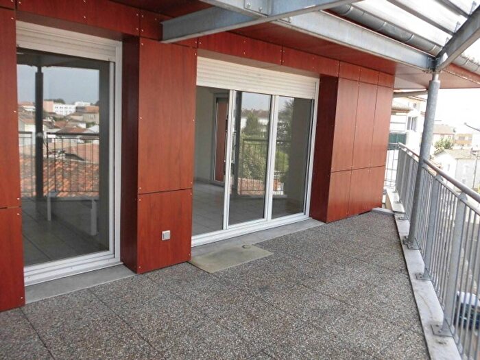 Appartement à louer - École Paul Bert-Lycée Bernard Palissy, Agen - 3 pièces - 2 chambres