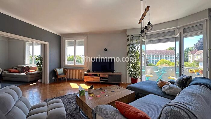 Lons-le-Saunier, Mouillères, Parc des Bains : Appartement 6 pièces à vendre