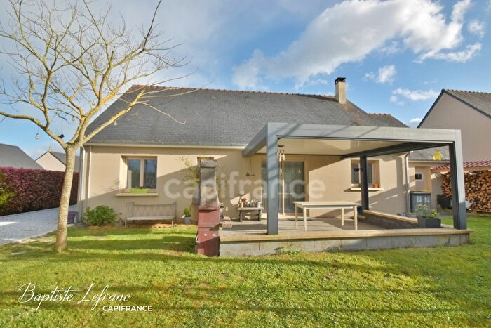 Maison à vendre - Jarzé - 6 pièces - 4 chambres