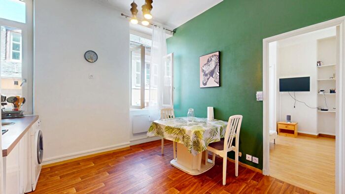 Appartement 4 pièces à Rodez, Centre historique, Vieux-Rodez, à vendre