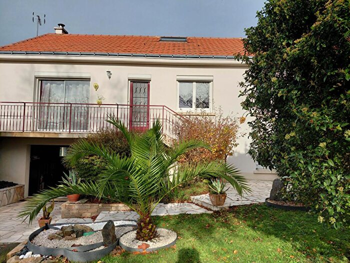 Maison à vendre - Gorges - 5 pièces - 3 chambres