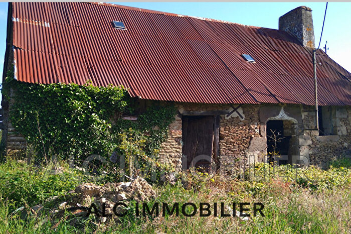 Saint-Pierre-des-Nids - Maison 2 pièces à vendre