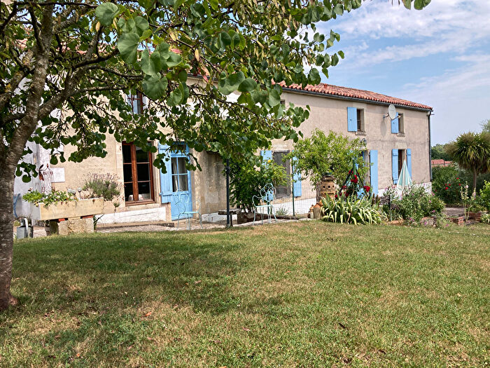 Saint-Hilaire-des-Loges - Maison 6 pièces à vendre