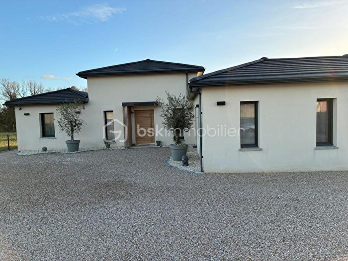 Maison à vendre - Saint-Antoine-sur-lIsle - 8 pièces - 3 chambres