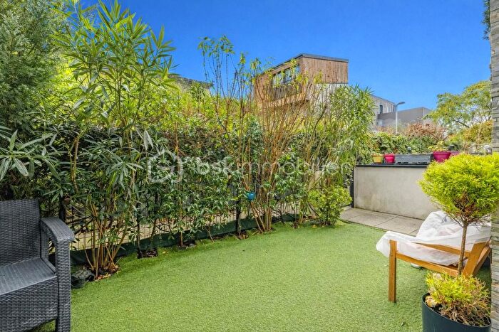 Maison à vendre - Romainville, Grands Champs - 3 pièces - 2 chambres