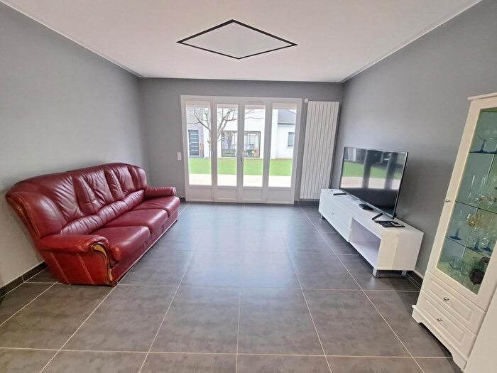 Maison à louer - Noisy-le-Grand, Sud - 5 pièces - 4 chambres