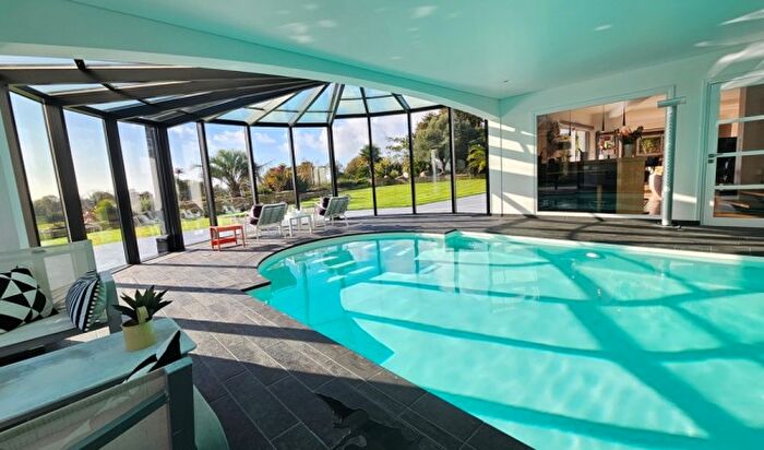 Maison à vendre - Concarneau - 9 pièces - 5 chambres