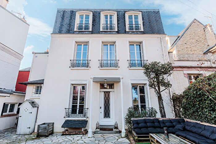 Maison à vendre - Asnières-sur-Seine, Bécon, Bourguignons - 7 pièces - 5 chambres