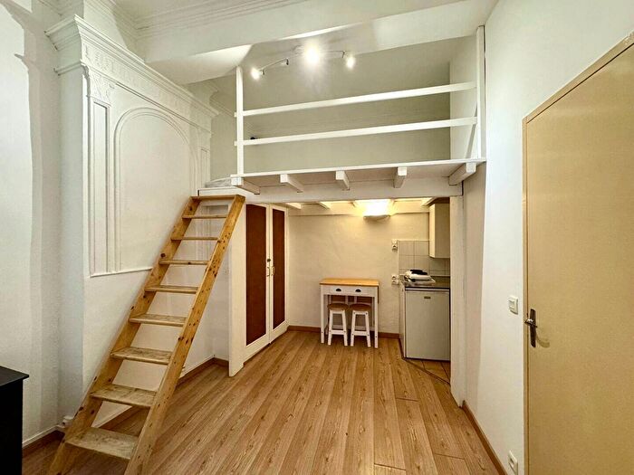 Appartement 1 pièce à louer - Nîmes