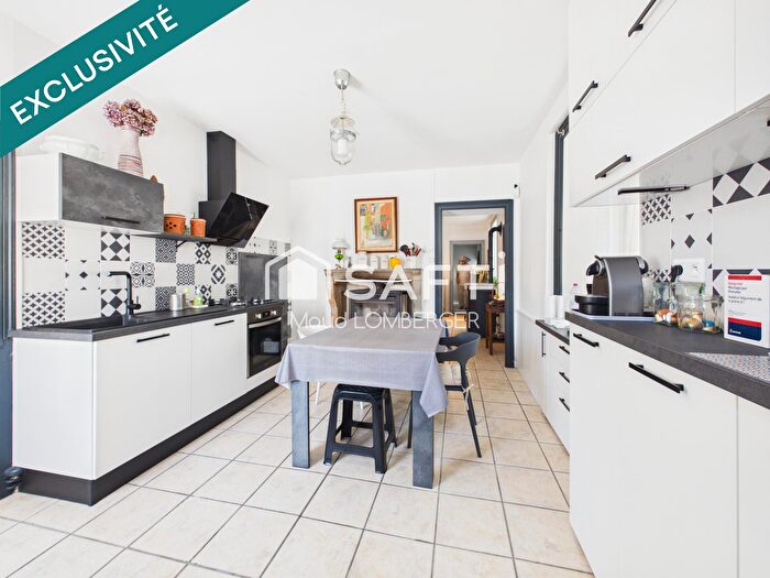 Champlitte : Maison 8 pièces à vendre