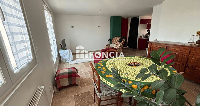 Appartement à vendre - Décines-Charpieu, Berthaudière - 3 pièces - 2 chambres