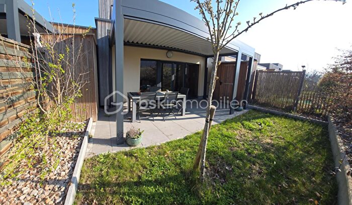 Maison à vendre - Kembs - 4 pièces - 3 chambres