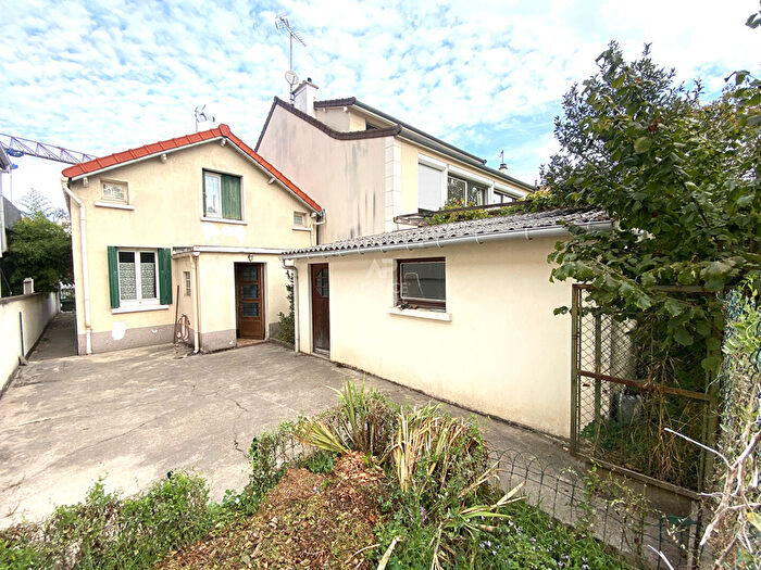 Nanterre, Mont Valérien : Maison 4 pièces à vendre