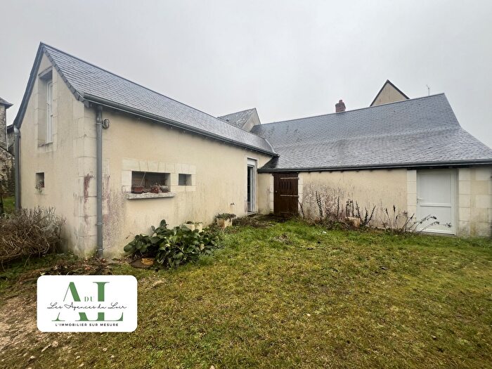 Maison à vendre - Noyant - 8 pièces - 4 chambres