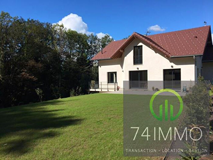 Saint-Martin-Bellevue : Maison 7 pièces à louer