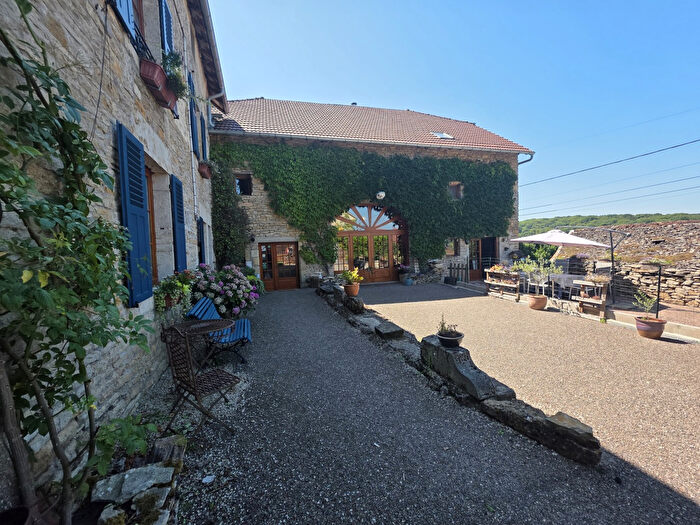 Maison à vendre - Colombotte - 13 pièces - 10 chambres