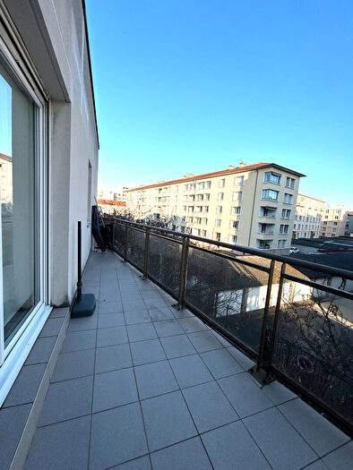 Lyon 8ème, La Plaine, Santy : Appartement 3 pièces à vendre