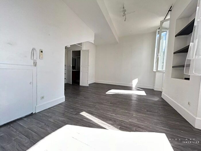 Appartement à louer - Auch, Centre-ville - 1 pièce