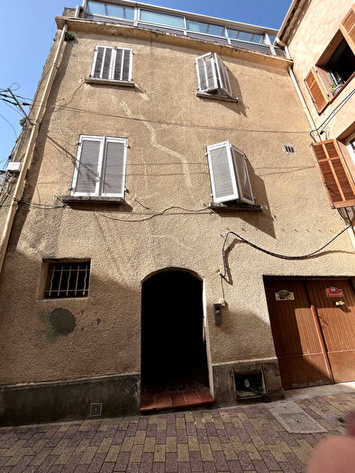 Maison à vendre - Cabasse - 6 pièces - 2 chambres