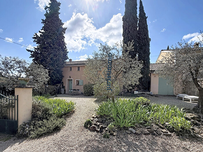 Maison à vendre - Buisson - 6 pièces - 3 chambres