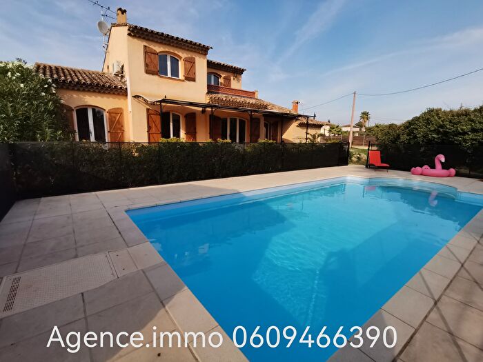 Maison à vendre - Puget-sur-Argens - 5 pièces - 3 chambres