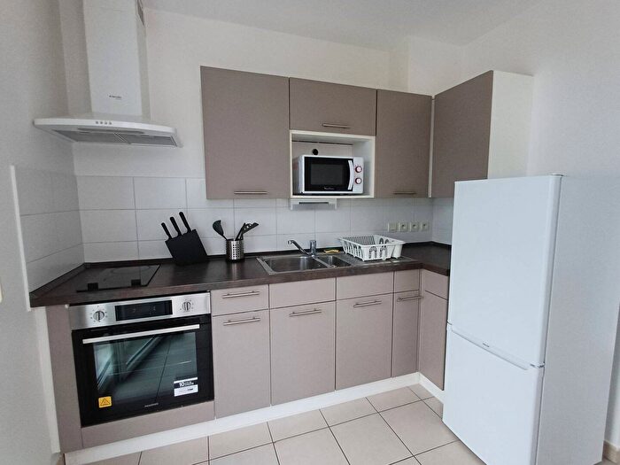 Clairmarais-Charles Arnould, Reims : Appartement 2 pièces à louer