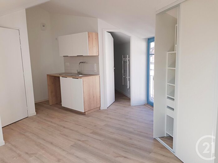 Fougères, Centre-ville, Urbanistes : Appartement 1 pièce à louer