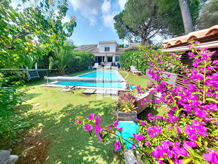 Maison à vendre - Saint-Raphaël, Boulouris - 4 pièces - 2 chambres