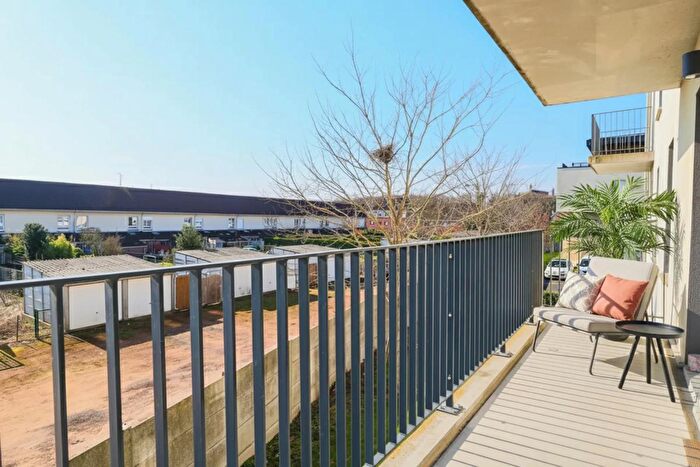 Appartement à vendre - Lens, Nord Est - 3 pièces - 2 chambres