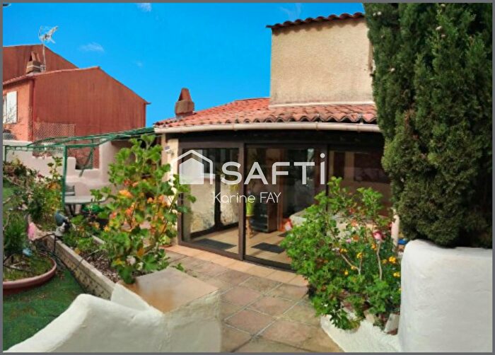 Maison à vendre - Saint-Raphaël, Les Arênes - 5 pièces - 3 chambres