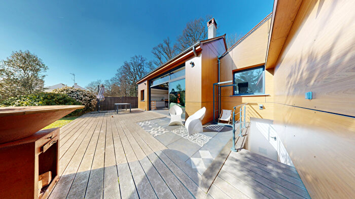 Maison à vendre - Neauphle-le-Château - 5 pièces - 3 chambres