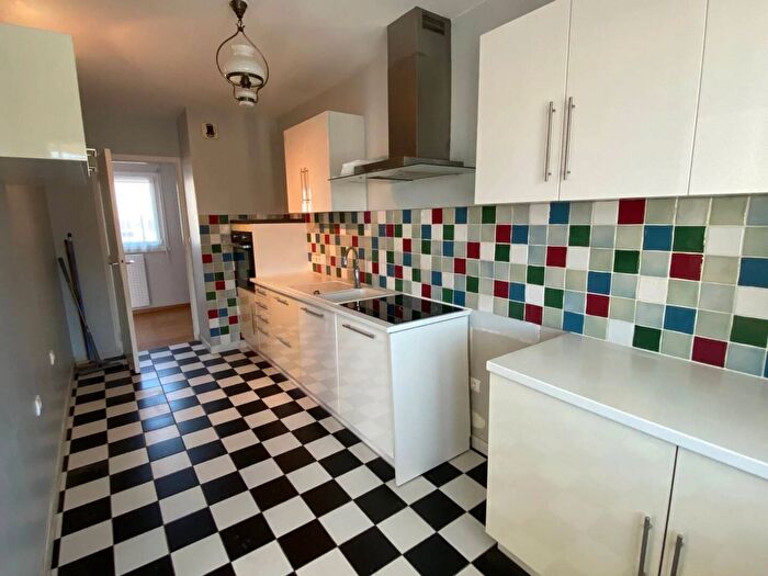 Appartement à louer - Centre Ville, Montceau-les-Mines - 3 pièces - 2 chambres