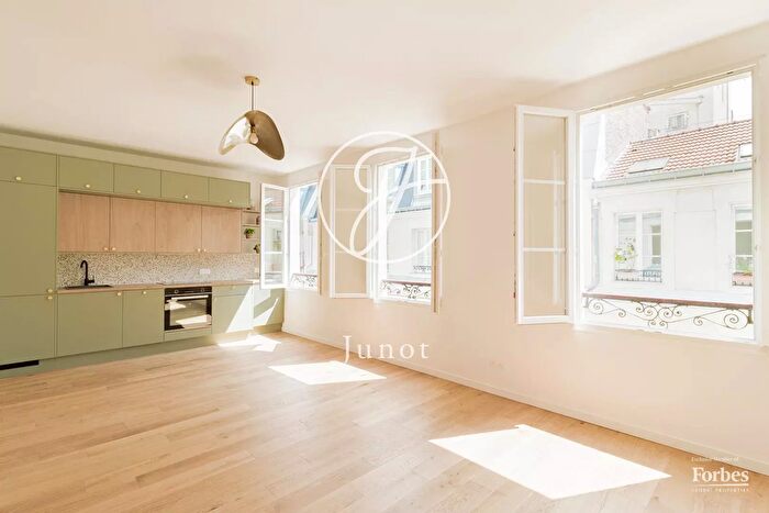 Appartement 3 pièces à Paris 7ème, Champ de Mars, à vendre
