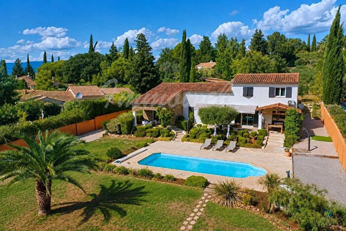 Maison 6 pièces à vendre à Bagnols-en-Forêt