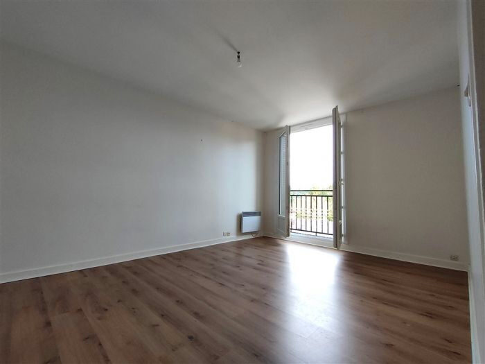 Appartement à vendre - Ussel - 3 pièces - 2 chambres