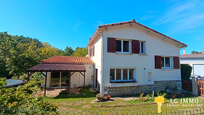 Maison à vendre - Mortagne-sur-Gironde - 6 pièces - 4 chambres