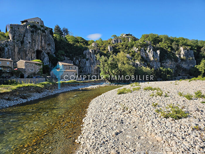 Maison à vendre - Labeaume - 8 pièces - 5 chambres