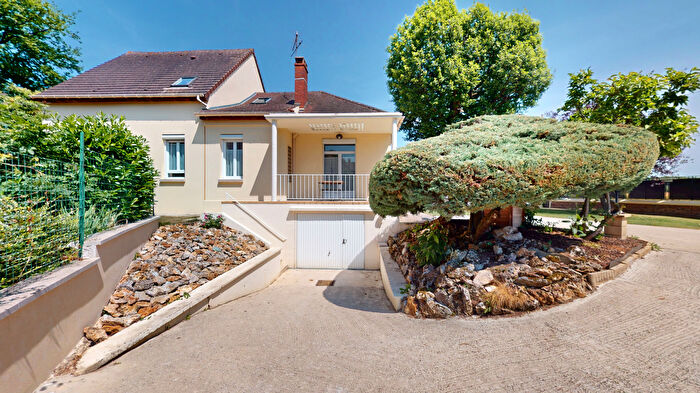 Maison à vendre - Plaisir, Gâtines, Boissière, Mare aux Saules - 8 pièces - 5 chambres