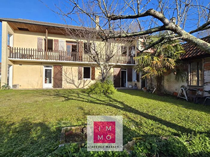 Maison à vendre - Tarbes - 6 pièces - 5 chambres