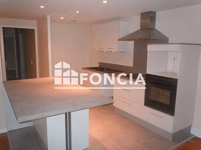 Appartement à louer - Hyper Centre-Vieille Ville, Saint-Étienne - 3 pièces - 2 chambres