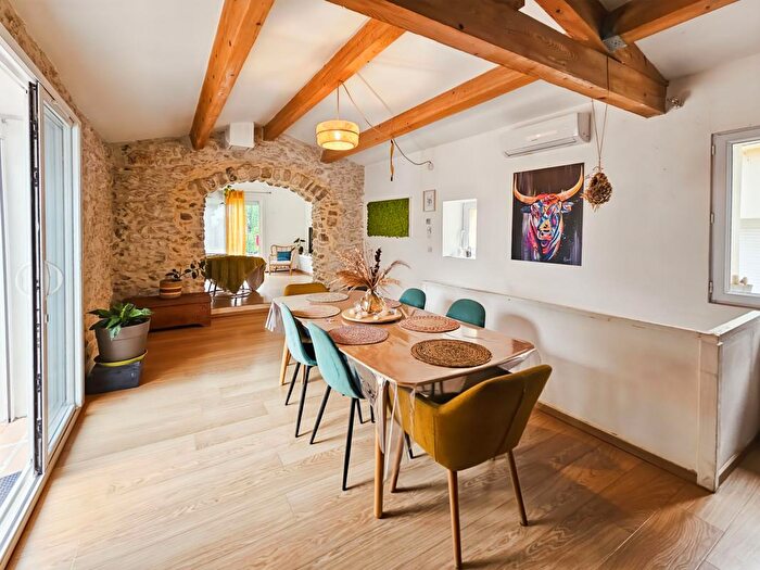 Maison à vendre - Sainte-Anastasie - 4 pièces - 3 chambres