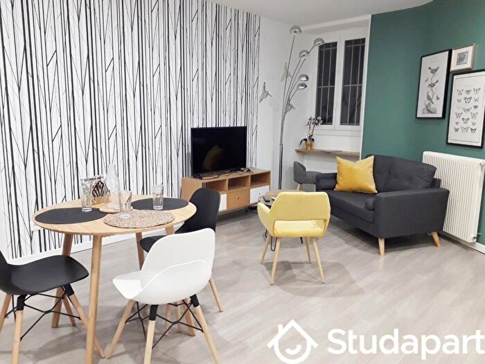 Appartement à louer - Dufau-Tourasse, Pau - 1 pièce - 1 chambre