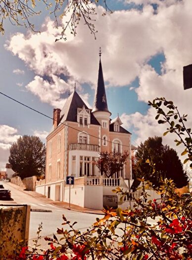 Néris-les-Bains - Maison 9 pièces à vendre
