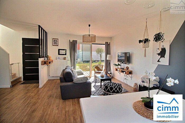 Maison à vendre - Bourgbarré - 4 pièces - 3 chambres