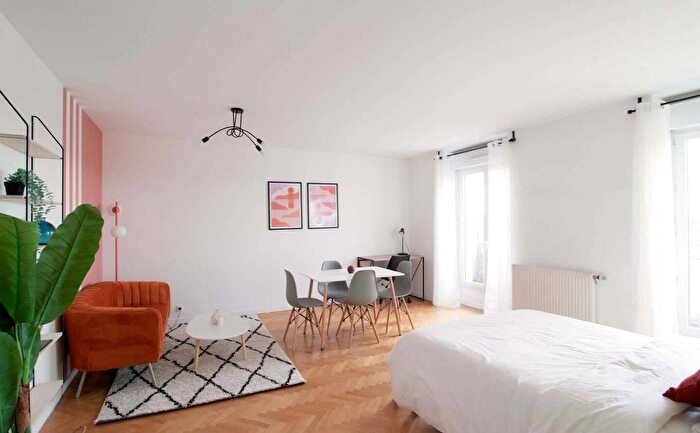 Appartement à louer - La Plaine Saint-Denis - 1 pièce