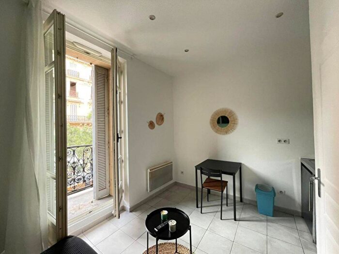 Appartement à louer - Les Grandes Carmes, Marseille ème arrondissement - 1 pièce