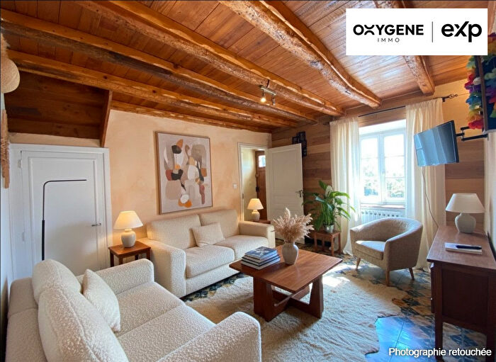 Maison 8 pièces à Limousis, à vendre
