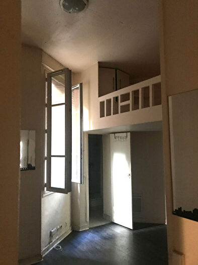 Appartement à vendre - Clichy, République, Victor Hugo - 1 pièce
