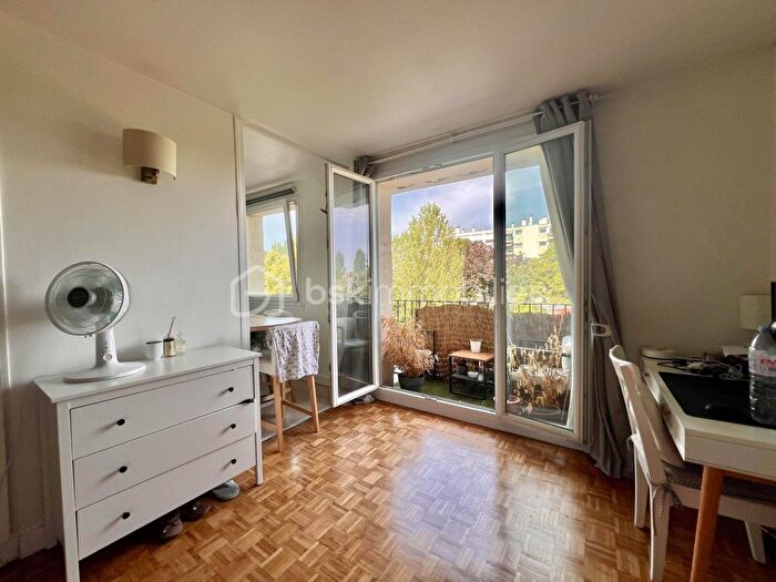 Appartement 1 pièce à Saint-Cloud, Montretout, Coutureau, à vendre