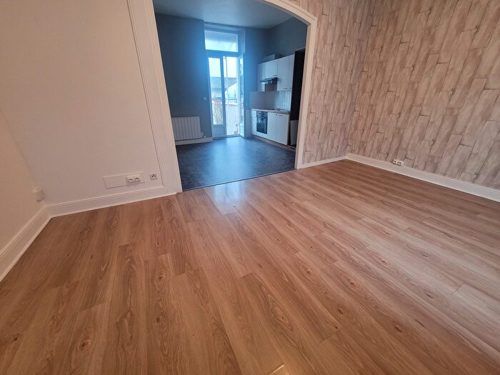 Maison à vendre - Saint-Jean-dAngély - 3 pièces - 2 chambres